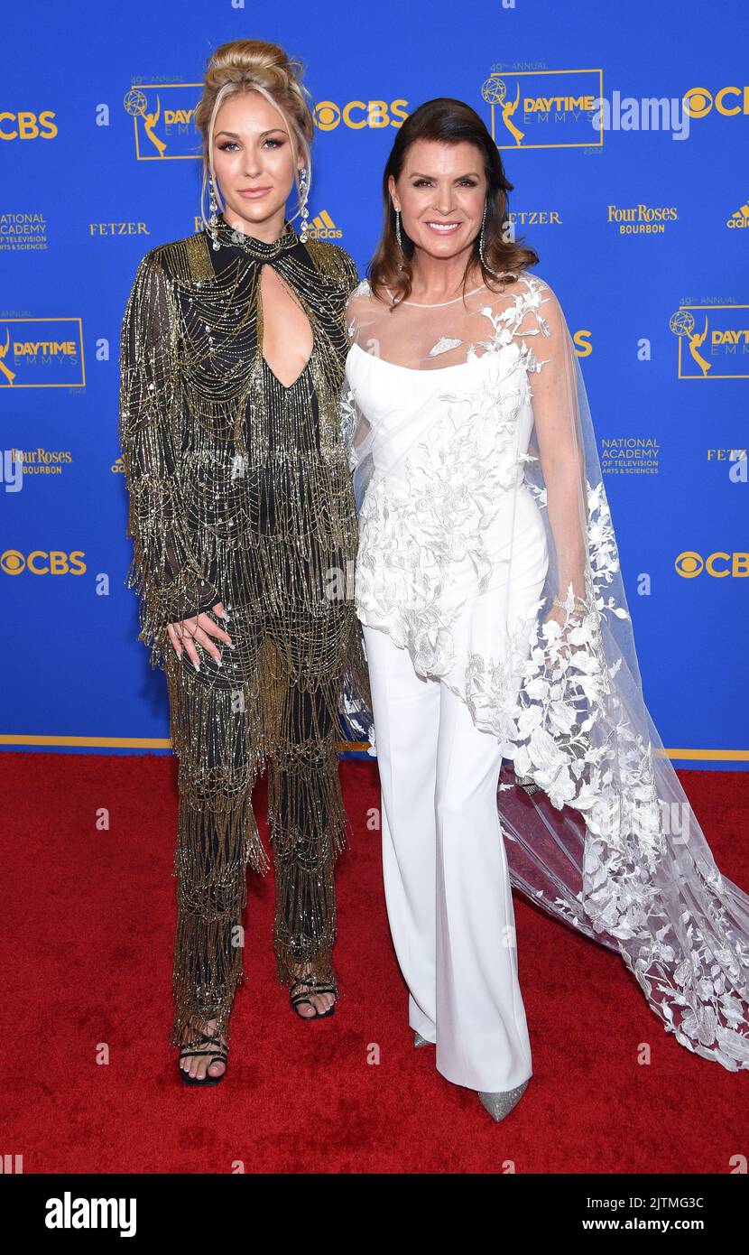 Alexes Marie Pelzer und Kimberlin Brown kommen bei den Annual Daytime ...