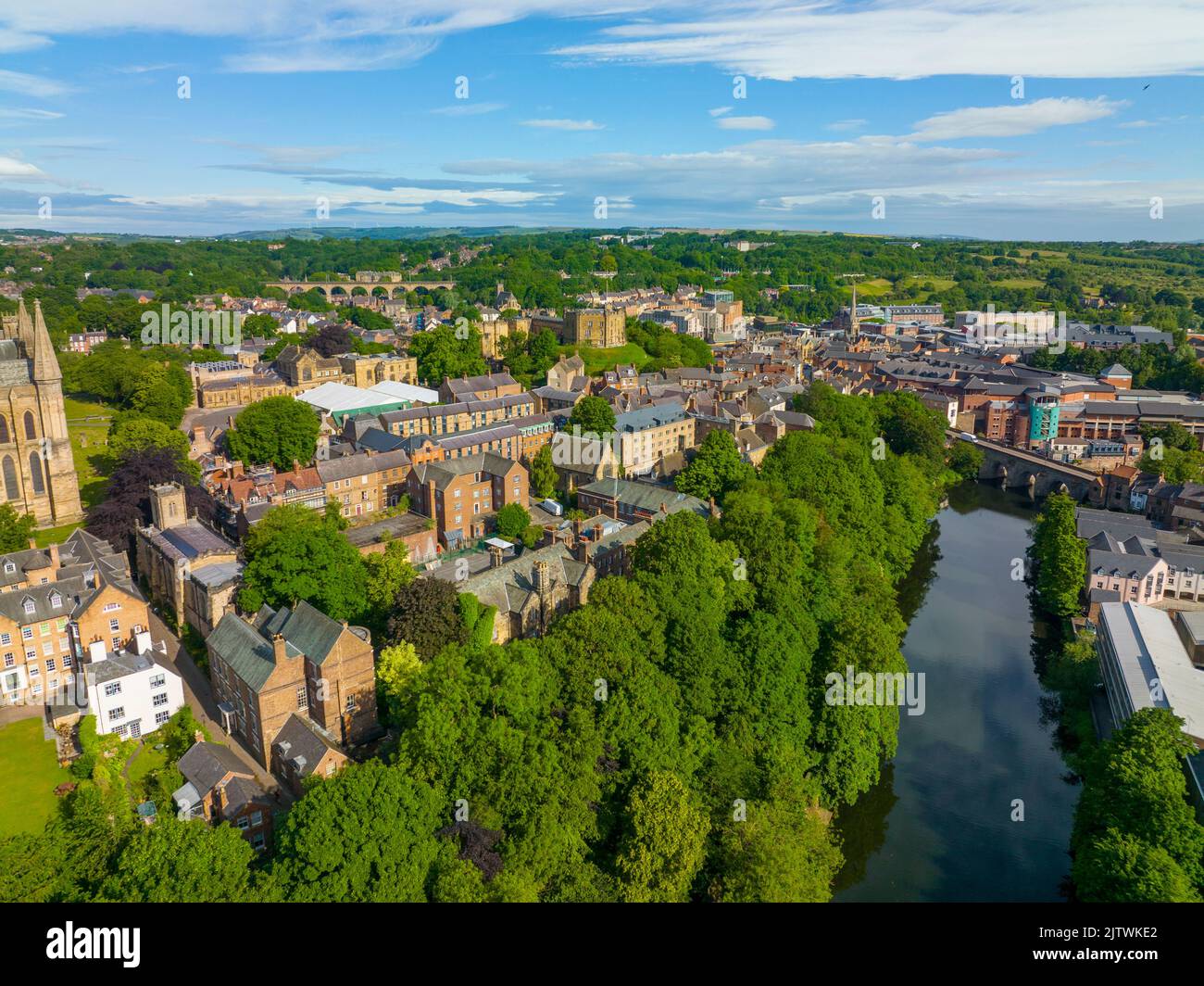 Blick auf das historische Stadtzentrum von Durham, einschließlich der ...