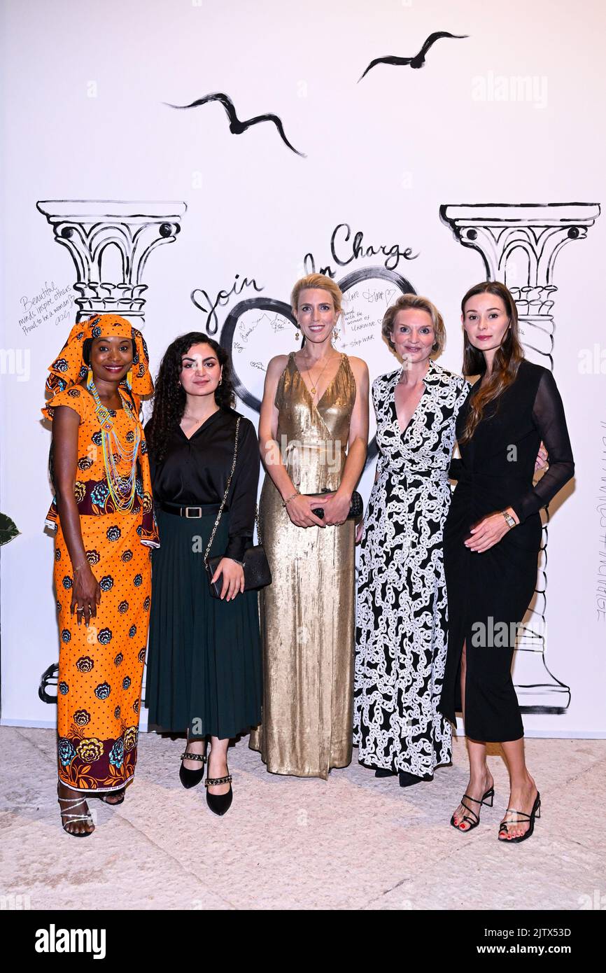 Hindou Oumarou Ibrahim , Shabnam Hassan Khan , Clarissa ward , Alyse Nelson , Zoya Lytvyn 79 ...