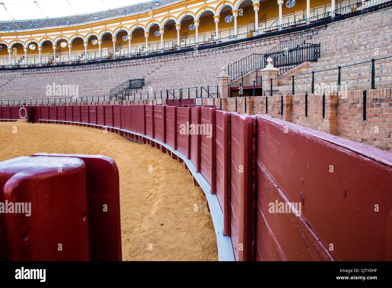 Sevilla, Spanien - 01. September 2022 Plaza de Toros de Sevilla, die ...