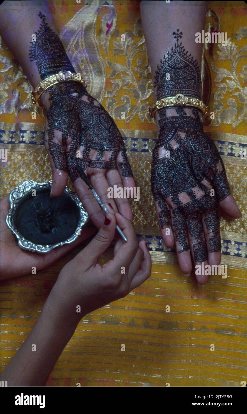 Mehdi design -Fotos und -Bildmaterial in hoher Auflösung – Alamy