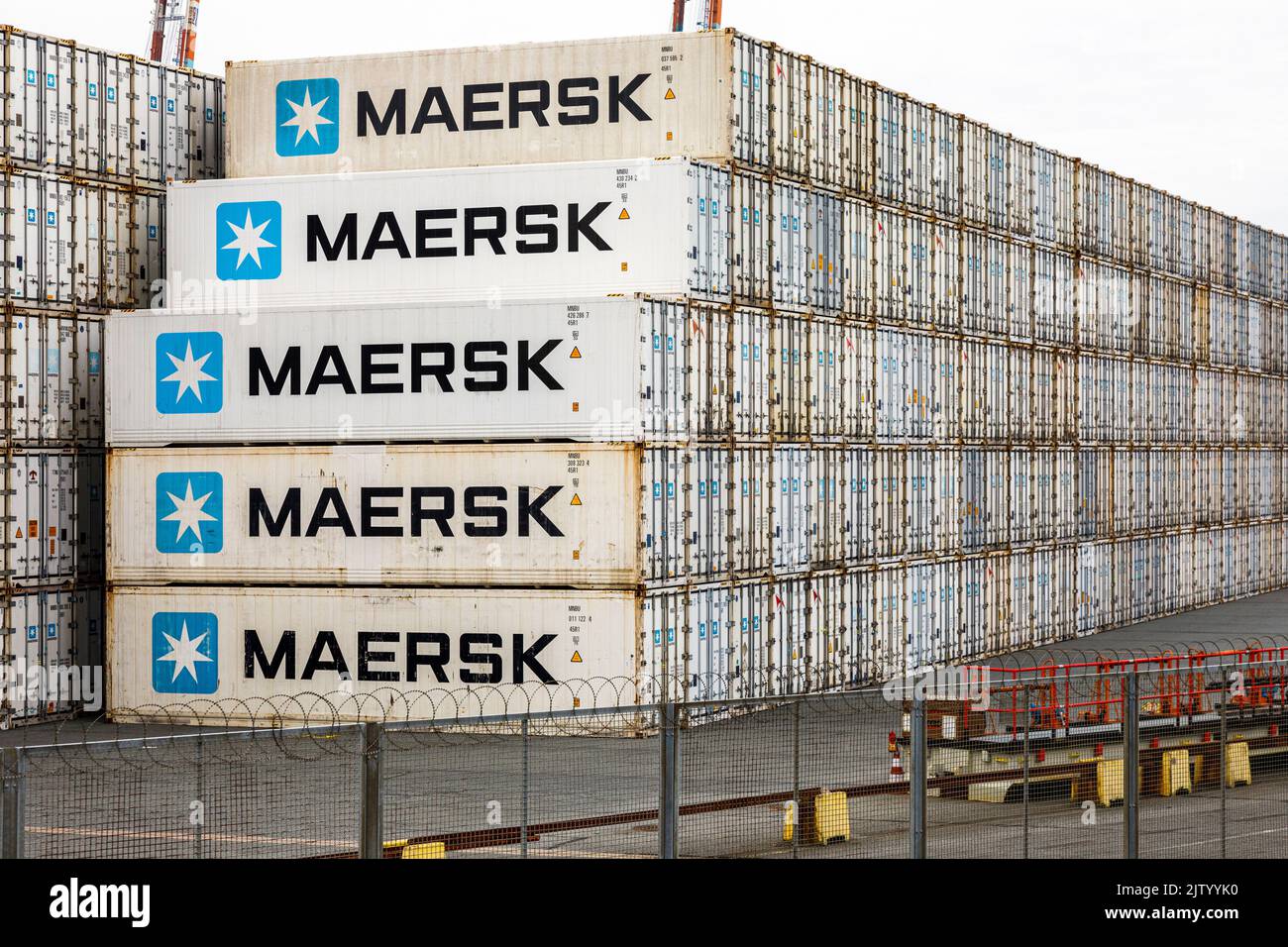 Container der Reederei Maersk Stockfotografie - Alamy