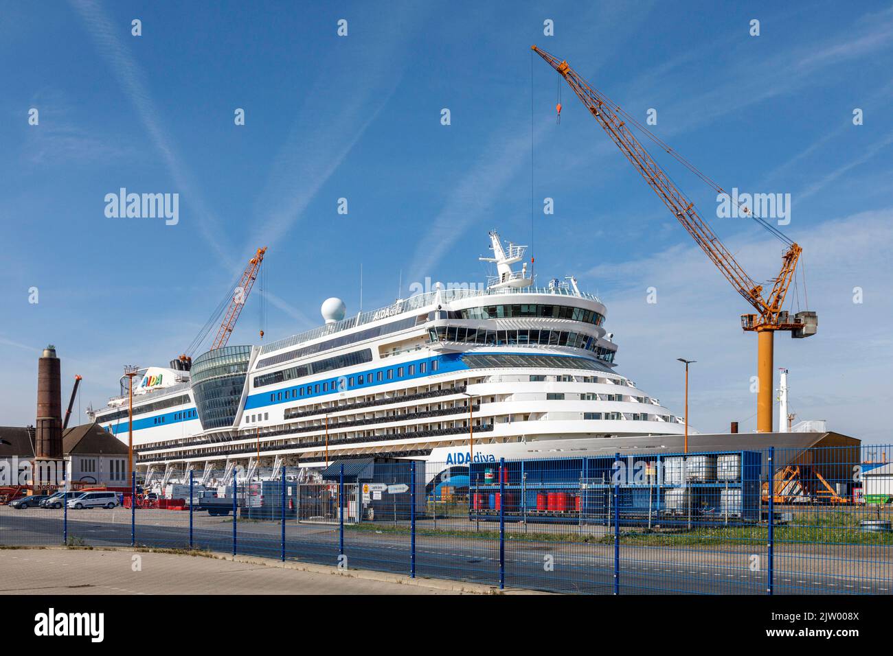 Kreuzfahrt-Schiff Aida Diva in der Werft Lloyd Werft Bremerhaven ...