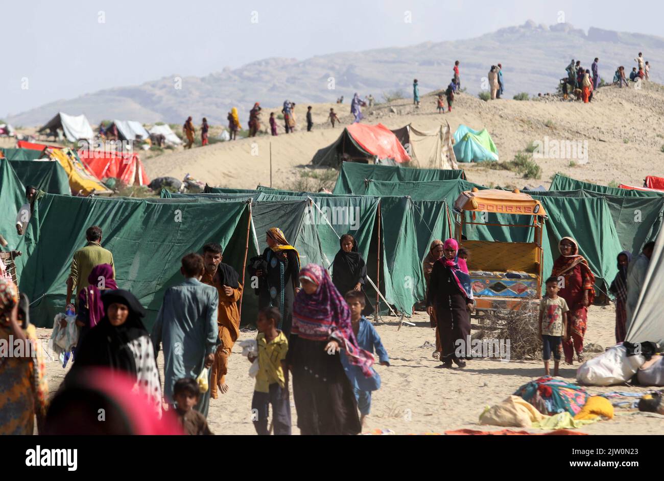 Jamshoro, Pakistan. 2. September 2022. Am 1. September 2022 werden im ...