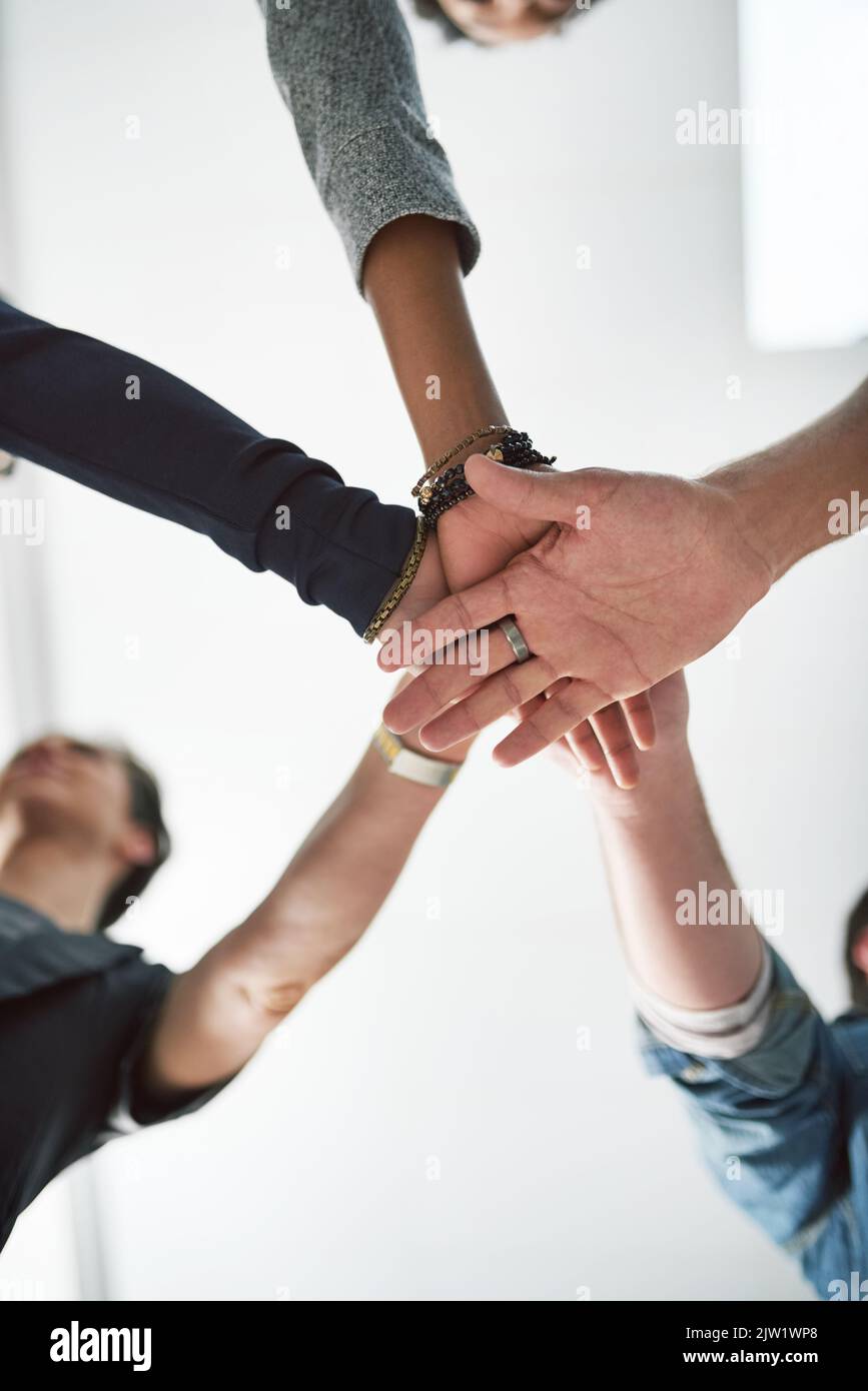Menschen am leben erhalten -Fotos und -Bildmaterial in hoher Auflösung ...