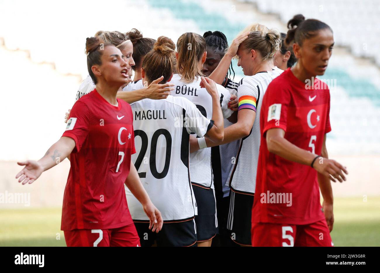 Timsah arena -Fotos und -Bildmaterial in hoher Auflösung – Alamy