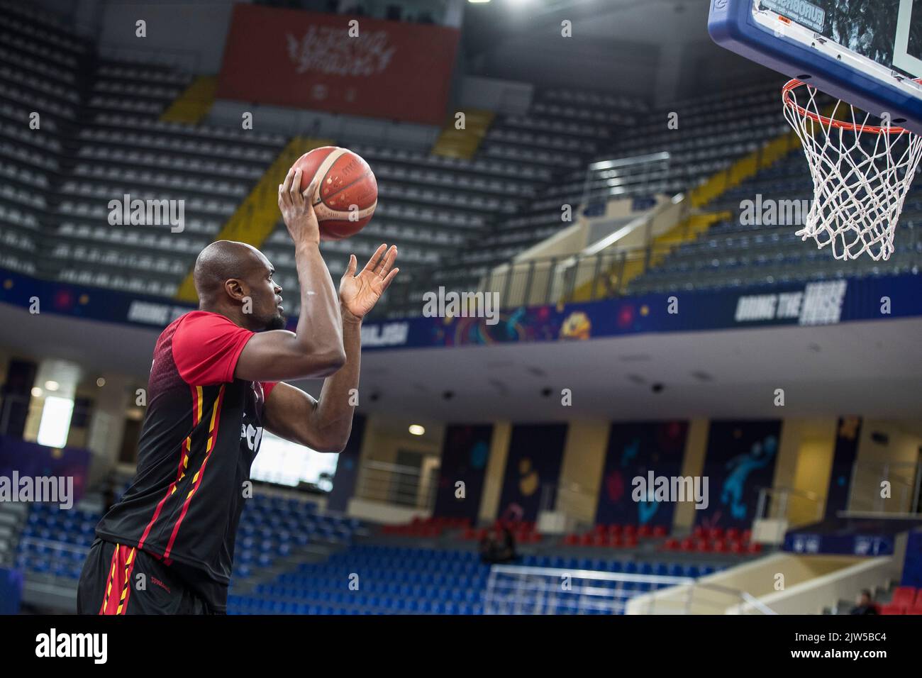 Kevin Tumba aus Belgien vor dem Spiel zwischen Montenegro und den ...