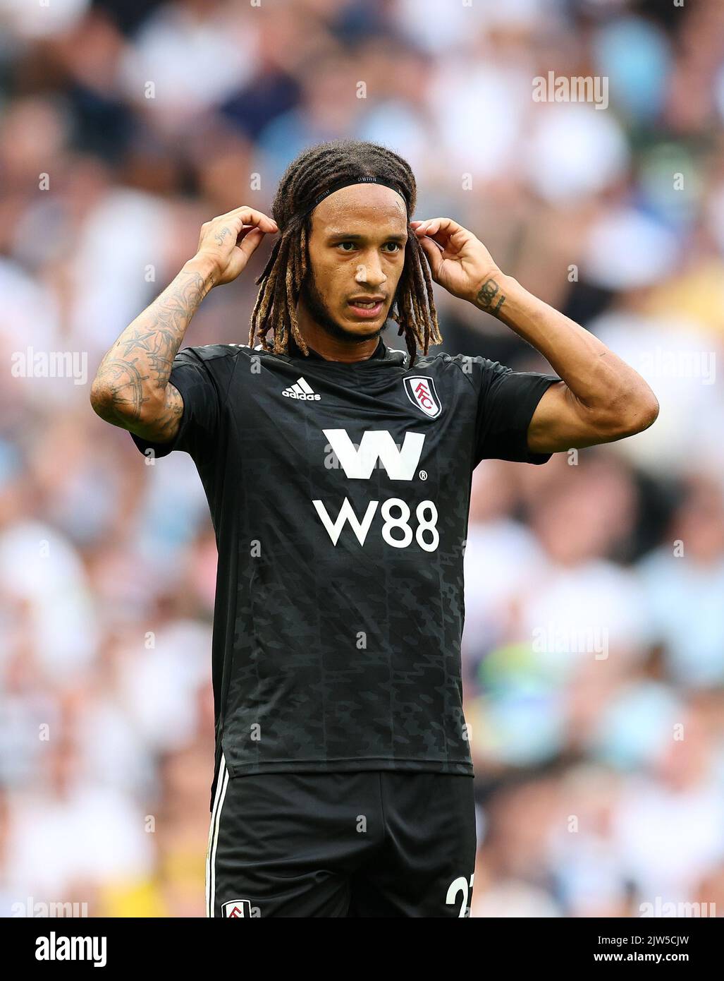 Kevin mbabu von fulham -Fotos und -Bildmaterial in hoher Auflösung – Alamy