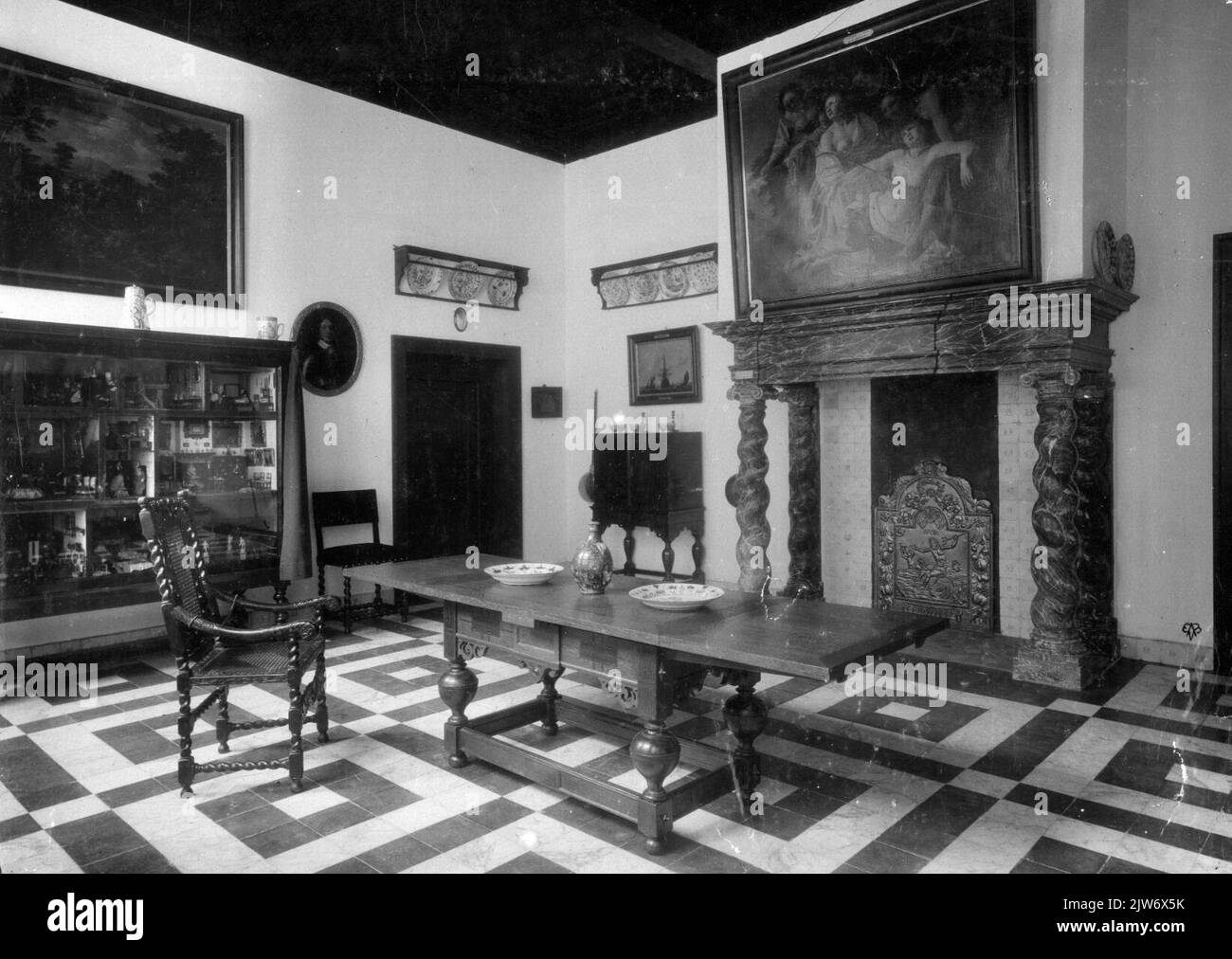 Interieur eines Stilzimmers des Centraal Museums (Agnietenstraat 1) in ...