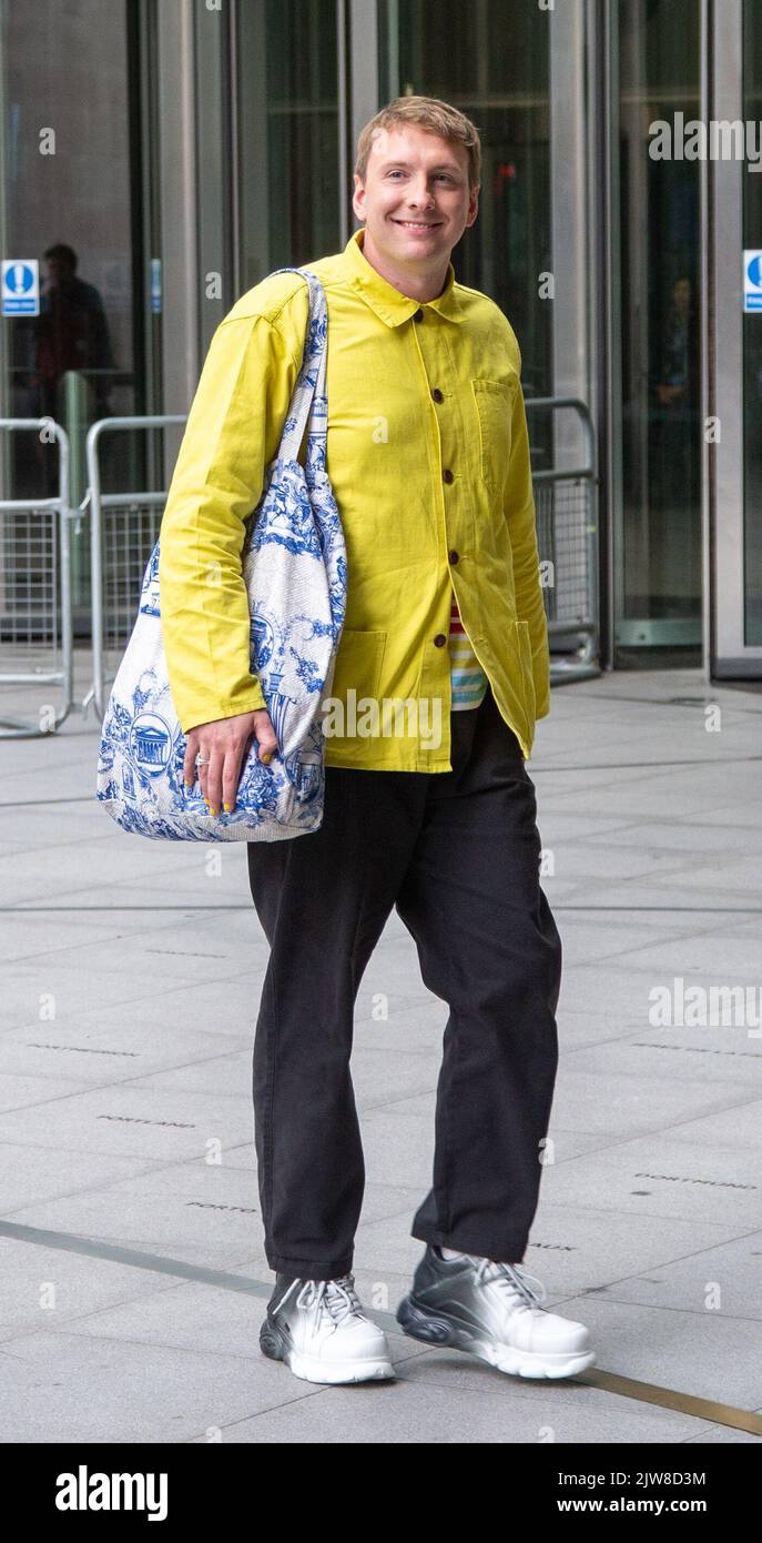 London, England, Großbritannien. 4. September 2022. Der Komiker JOE LYCETT wird außerhalb der ...