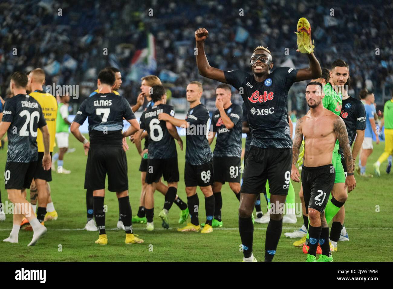 Napoli feiert das Siegesspiel während des Fußballspiels der Serie A ...