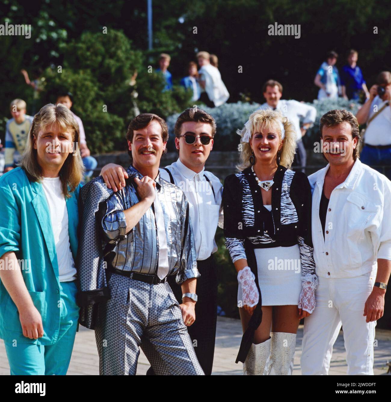 Sally carr middle of the road -Fotos und -Bildmaterial in hoher ...