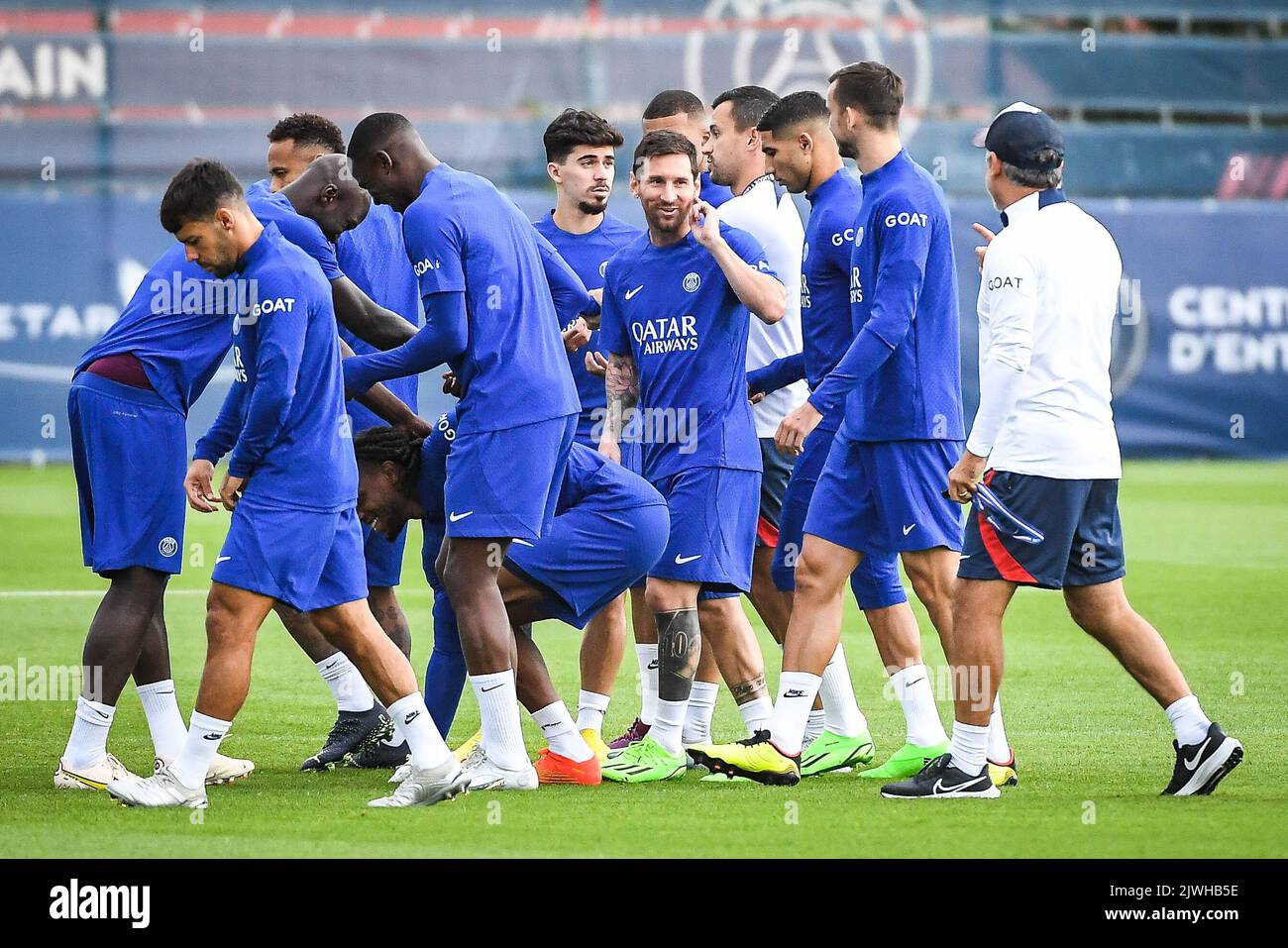 5. September 2022, Rom, Frankreich: Juan BERNAT von der PSG, Vitor ...