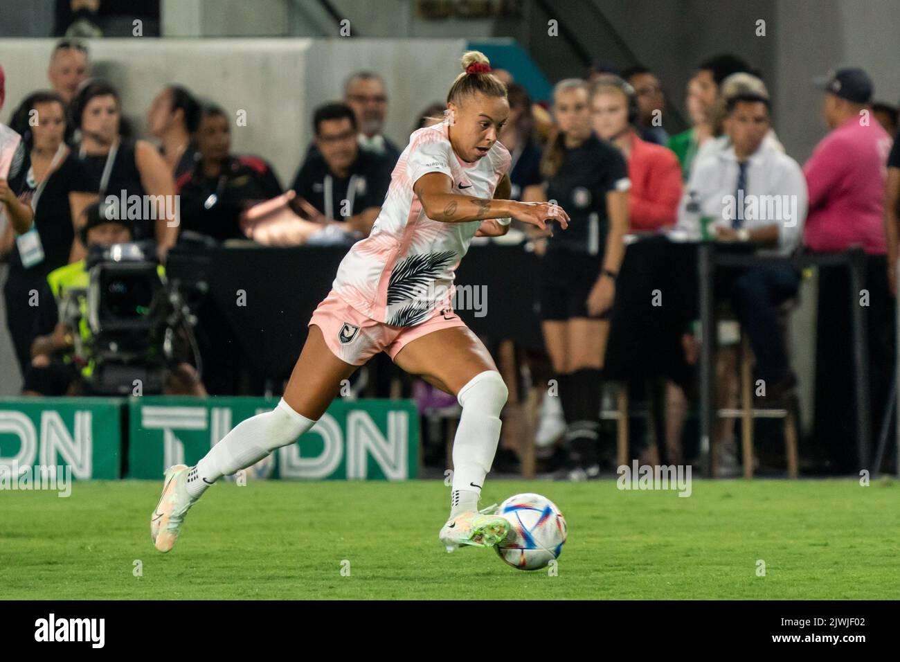 Angel City FC-Verteidigerin Mary Alice Vignola (16) während der Copa ...
