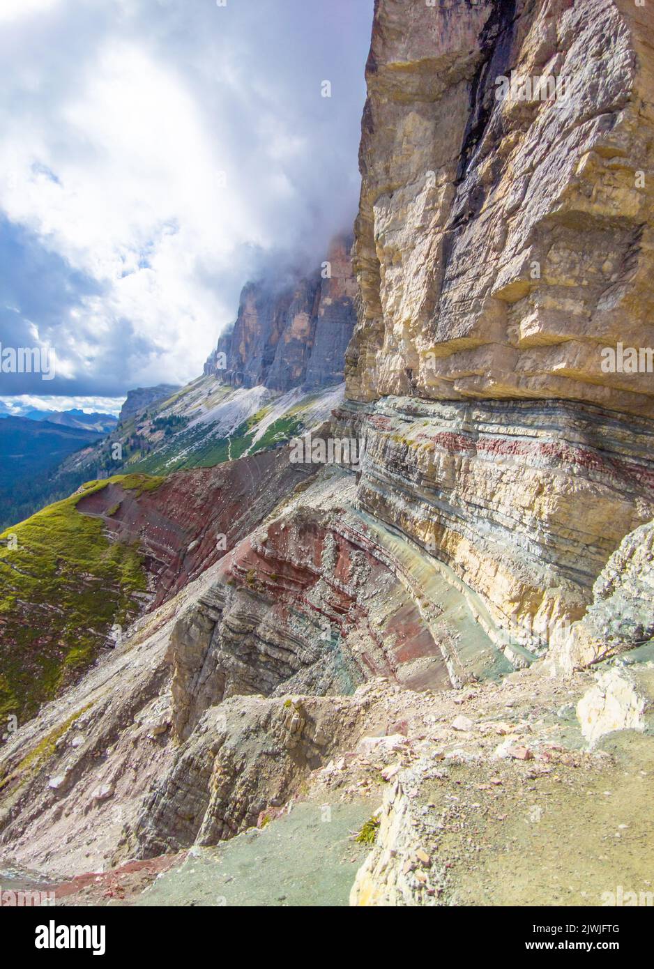 Dolomiti (Italien) - Blick auf die Dolomiten, UNESCO-Weltkulturerbe ...