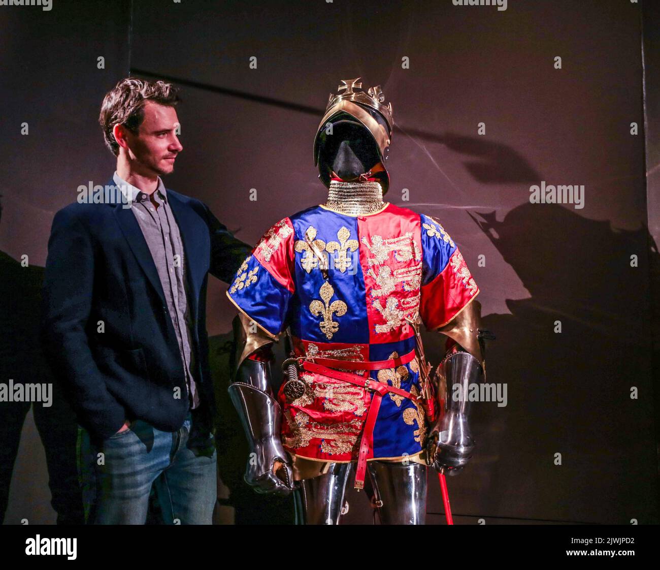 Harry lloyd acotr -Fotos und -Bildmaterial in hoher Auflösung – Alamy