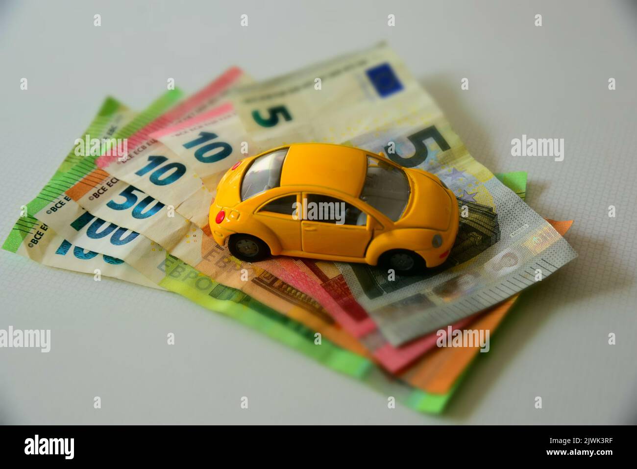 Kleine zettel -Fotos und -Bildmaterial in hoher Auflösung – Alamy