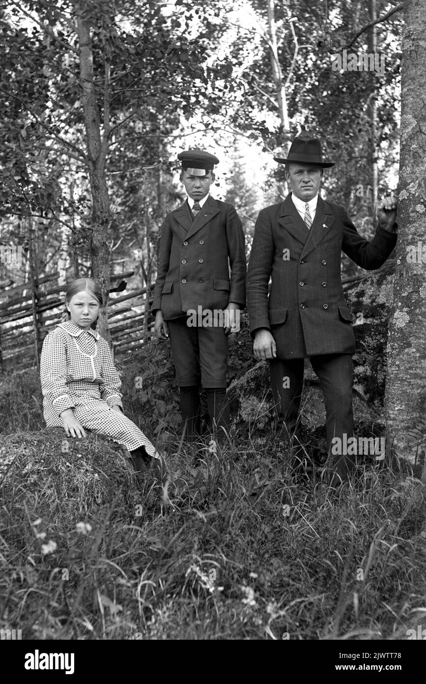 Geschwister Anna, Albin und Wilhelm Lindström, Wästra Hästbo Syskonen ...