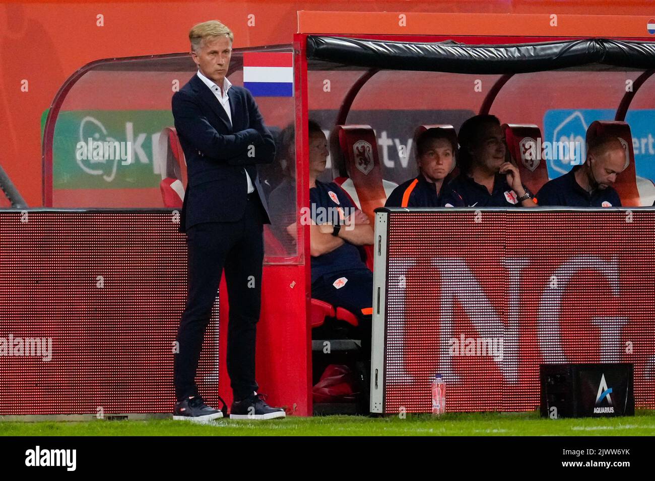 UTRECHT, NIEDERLANDE - 6. SEPTEMBER: Trainer Andries Jonker aus den Niederlanden schaut beim ...