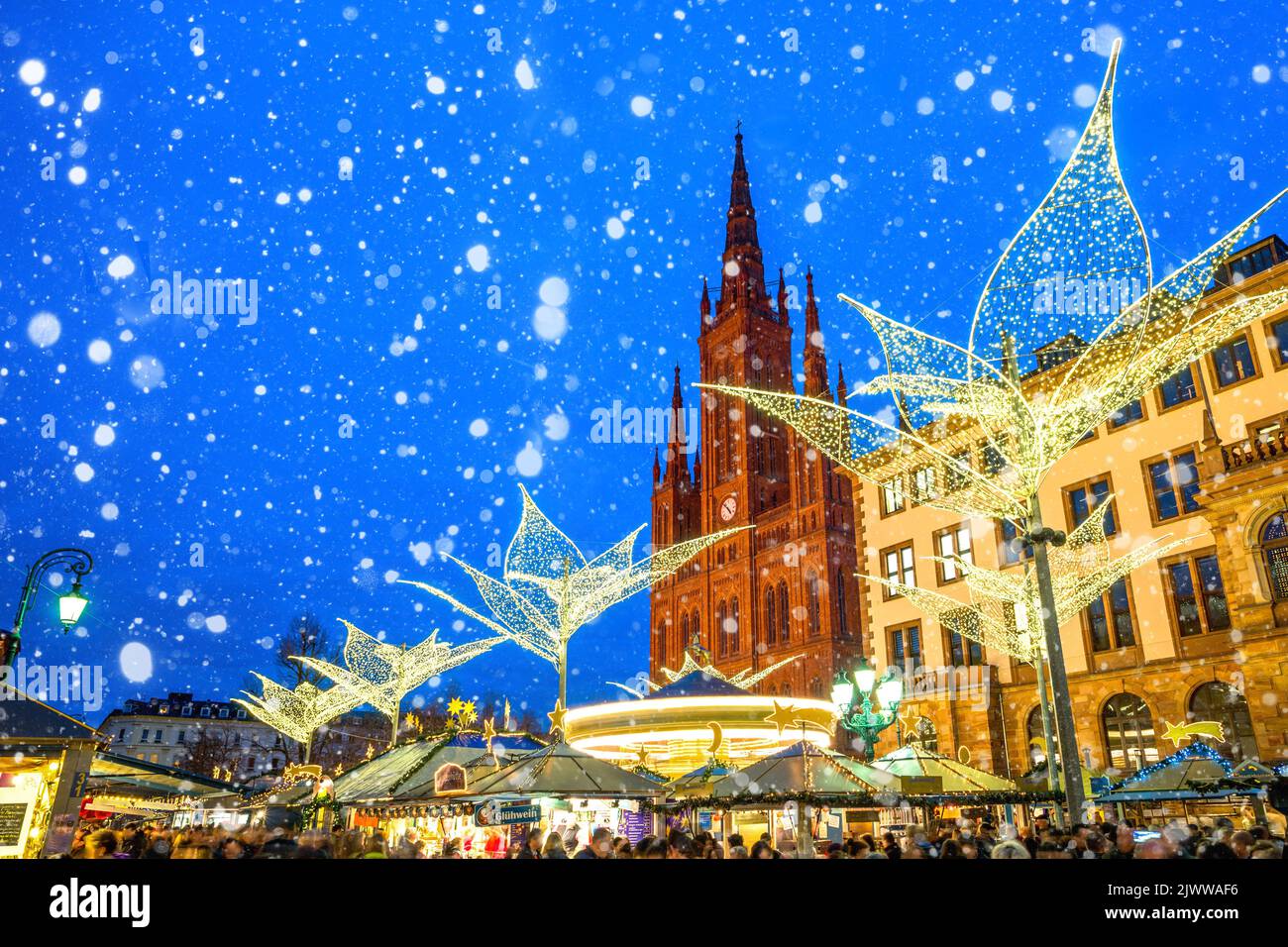 Marktkirche wiesbaden -Fotos und -Bildmaterial in hoher Auflösung – Alamy