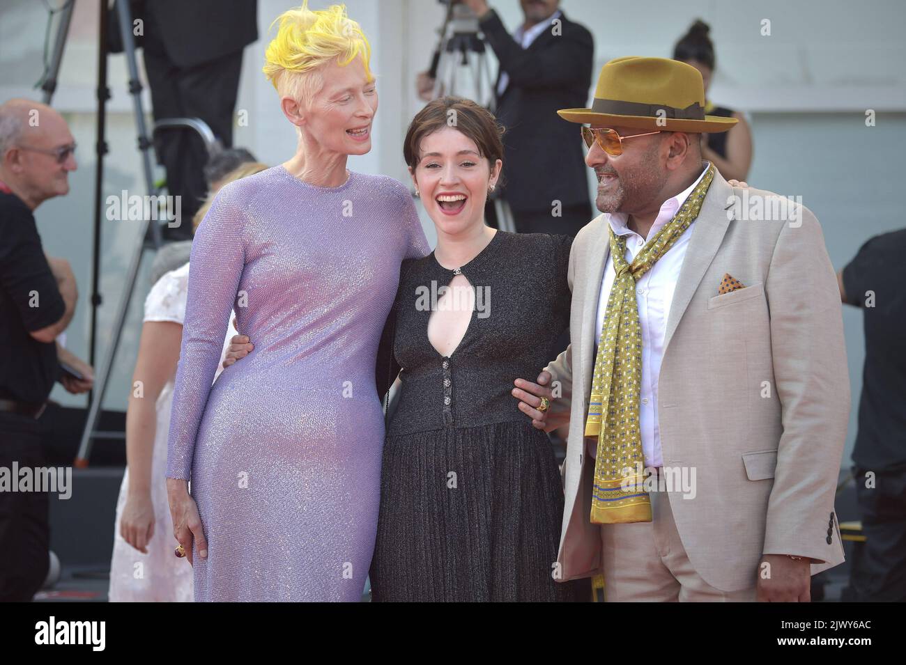 Tilda swinton und carly sophia davies -Fotos und -Bildmaterial in hoher Auflösung – Alamy