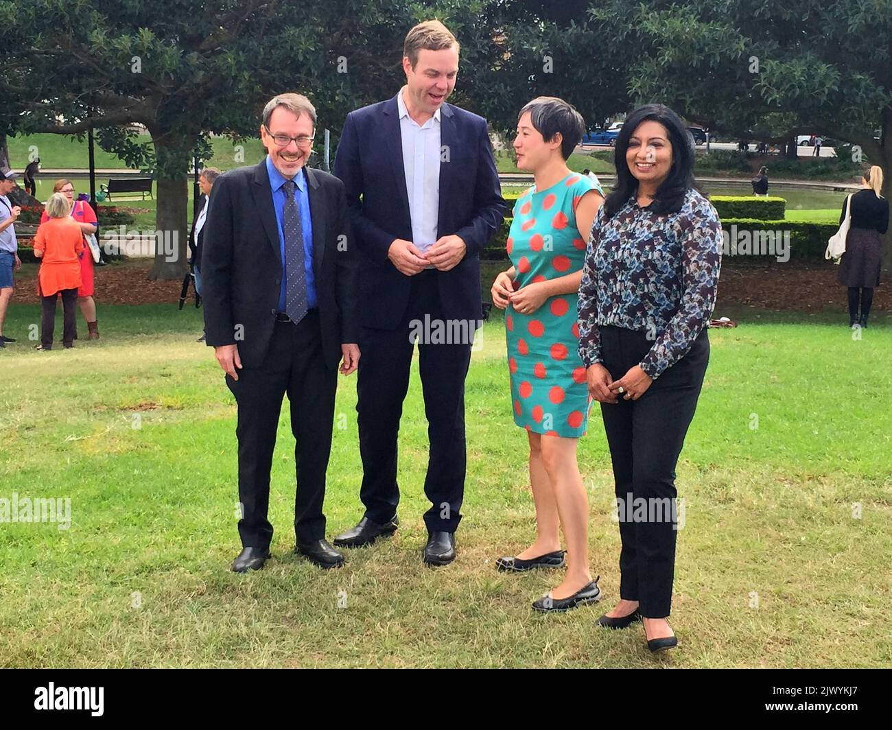 Parteimitglieder der NSW-Grünen von rechts; Oberhausabgeordneter John ...