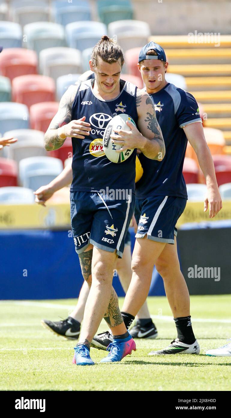 Ethan Lowe von den North Queensland Cowboys trainiert im 1300SMILES ...
