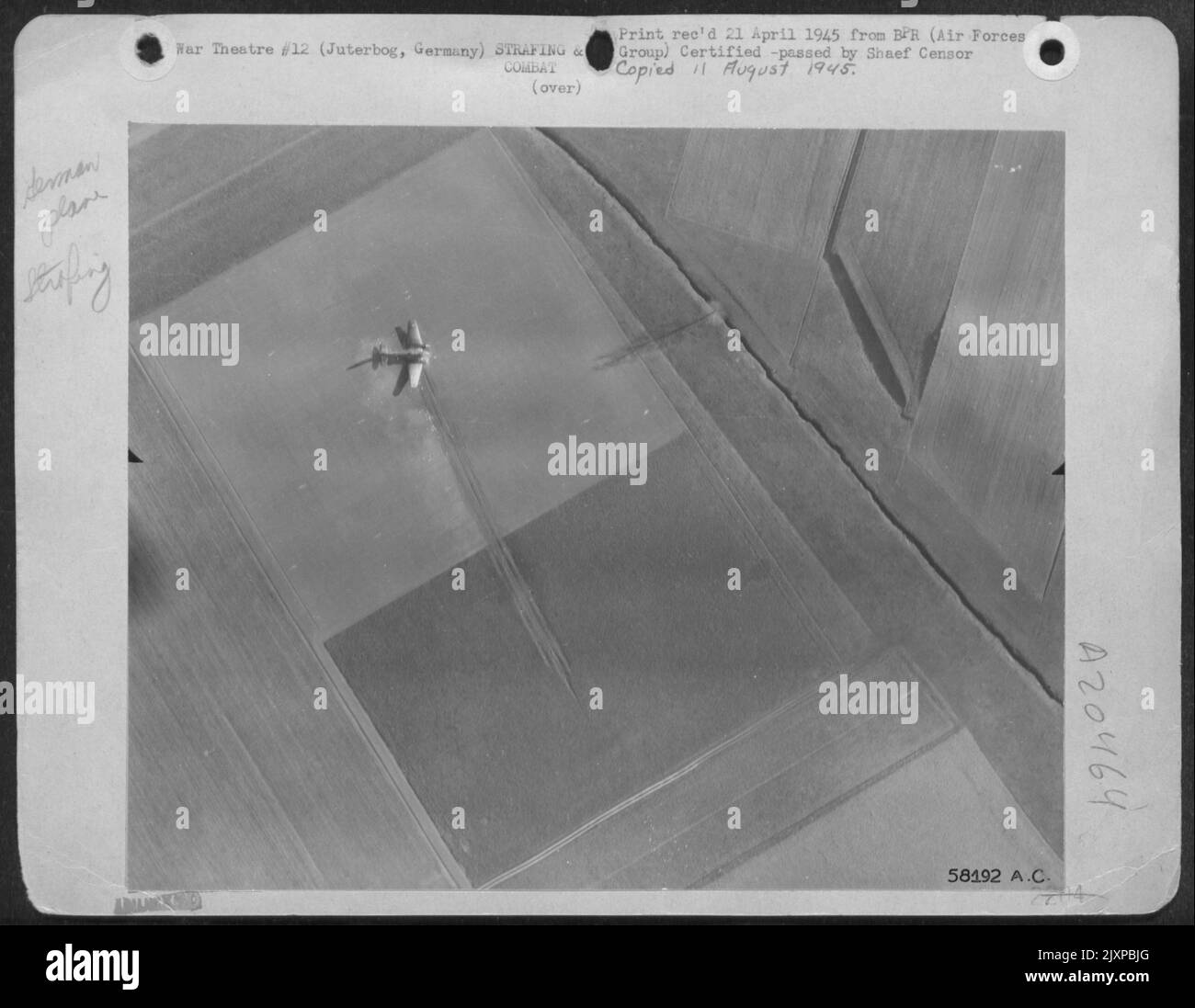 Deutschland, 8. April -- der brennende Heinkel 111 wurde von Einem ...