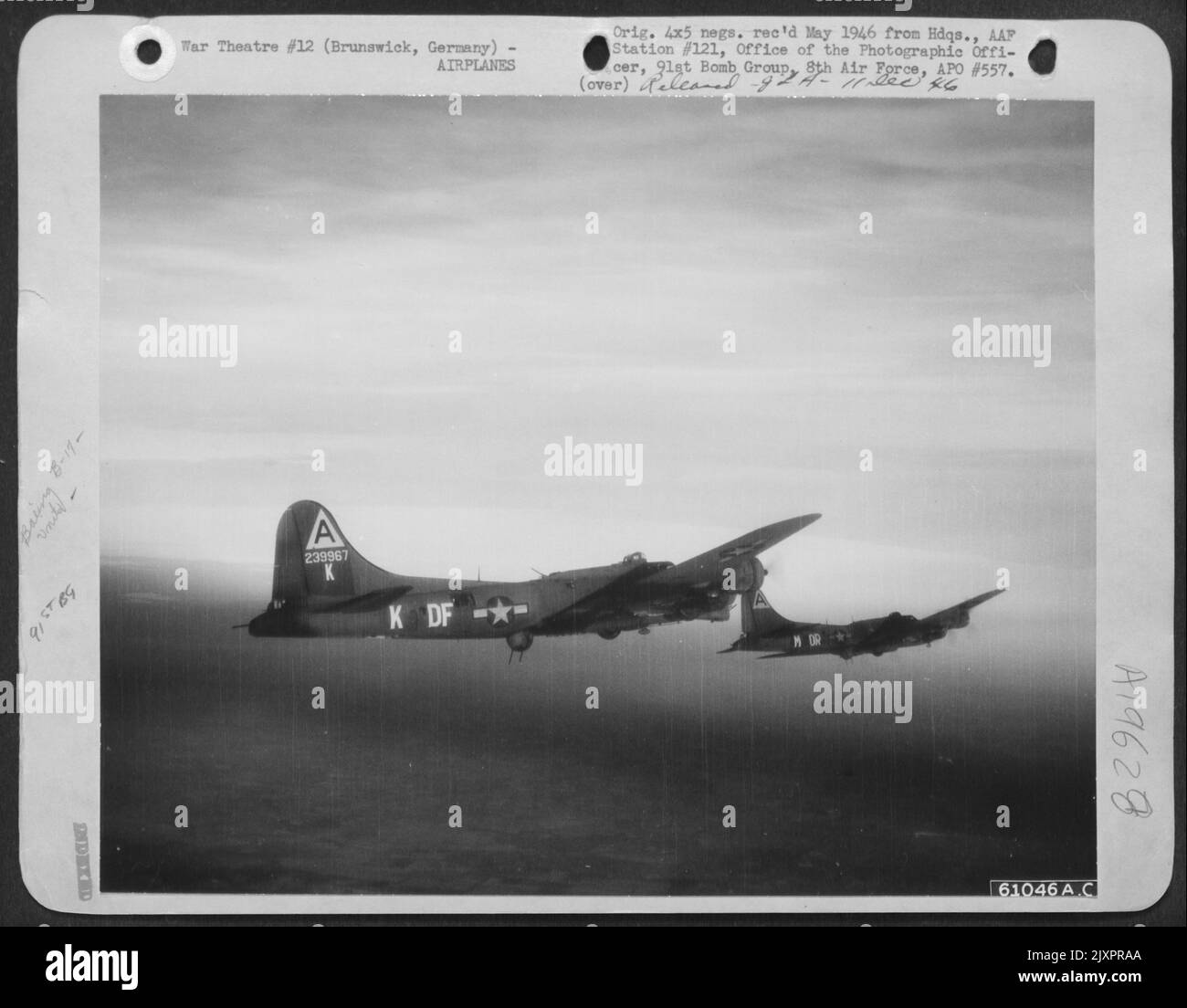 Die Boeing B-17 Flying Fortresses der 91. Bomb Group, 8. AF, sind Teil ...