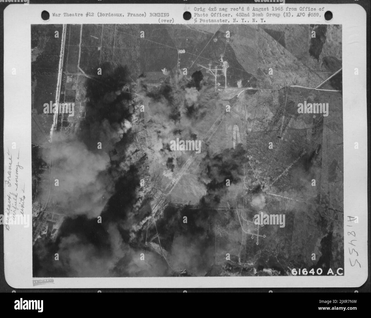 Mit Installationen Burning Fierely, This is the Picture presented by ...