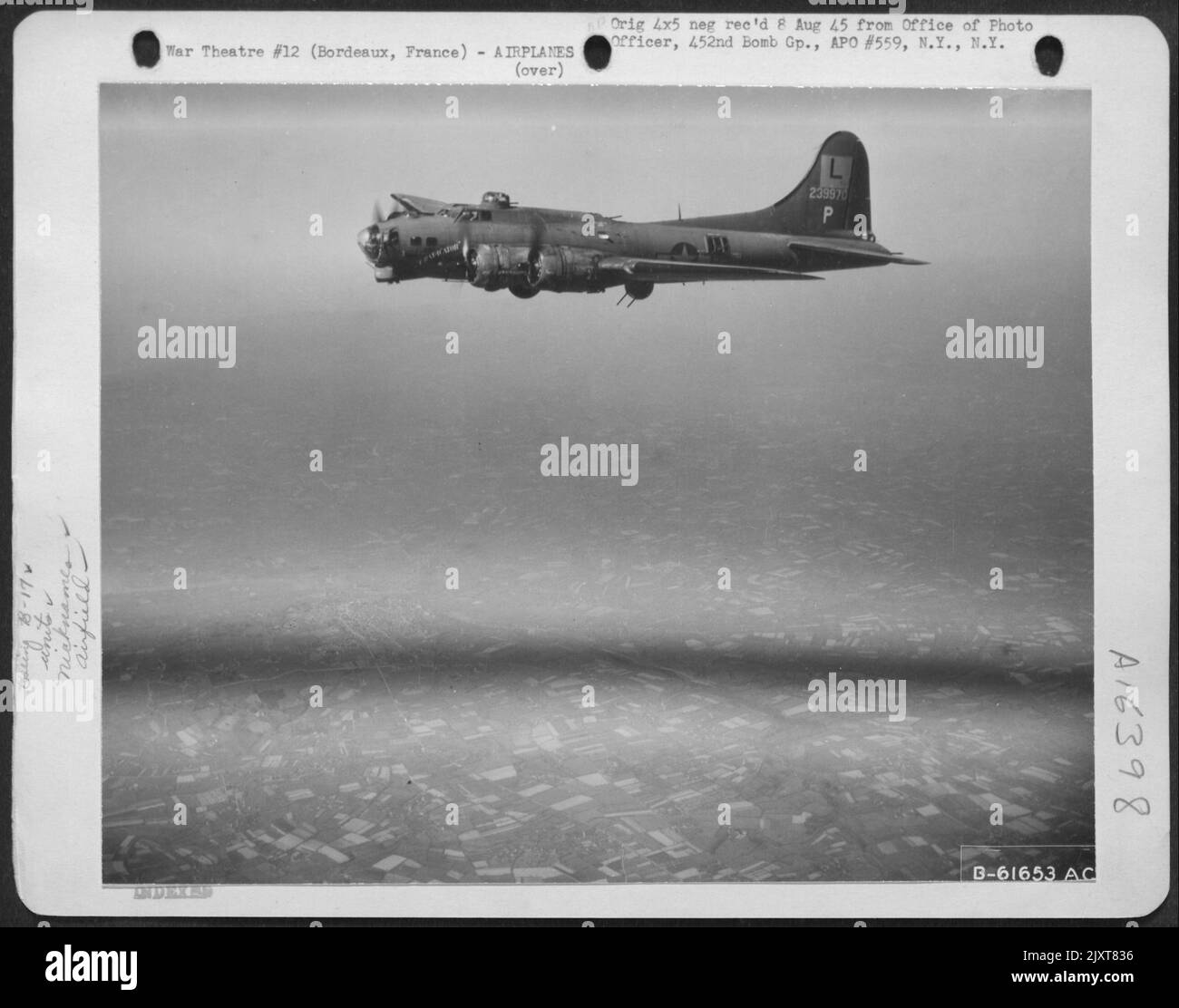 Boeing B-17 'E-Rat-i-Cator', Teil Einer Formation von Flying Fortresses der 452Nd Bomb Group ...