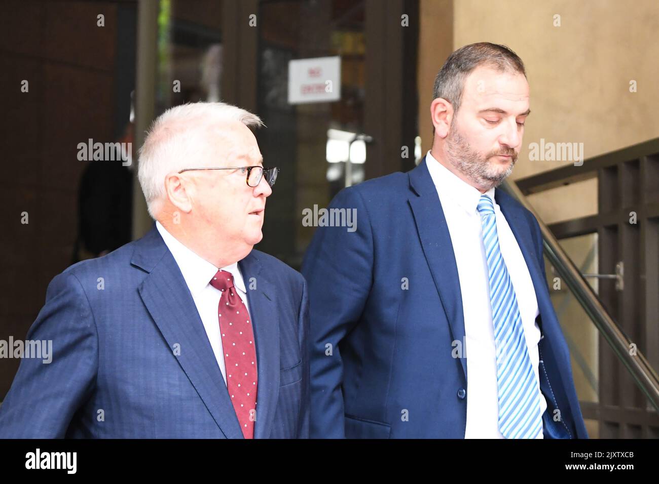 Justin Mammarella (rechts) wird am Mittwoch, den 9. Januar 2019, beim ...