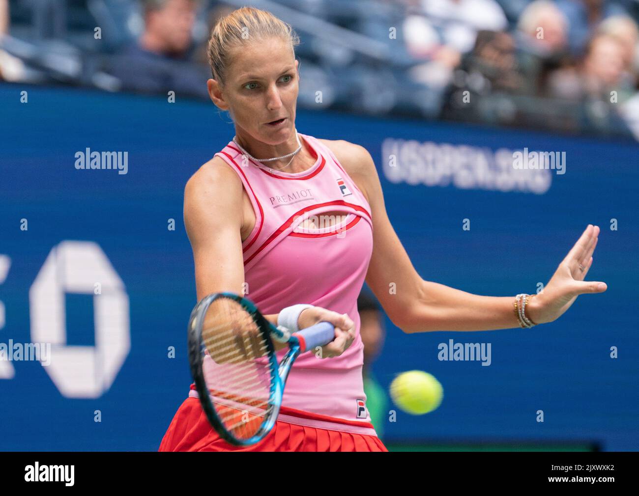 Karolina pliskova aktion -Fotos und -Bildmaterial in hoher Auflösung ... Karolina pliskova aktion -Fotos und -Bildmaterial in hoher Auflösung ...