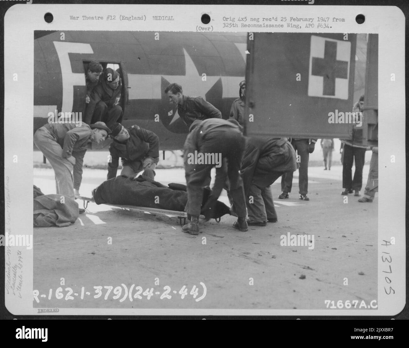 Ein Crew-Mitglied der 379Th Bomb Group, das während Einer Mission über ...