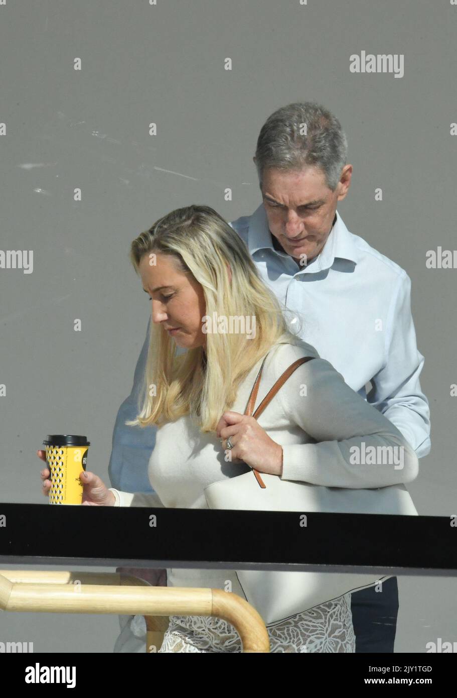 Die Eltern von Olivia Inglis, Charlotte und Arthur Inglis kommen am ...