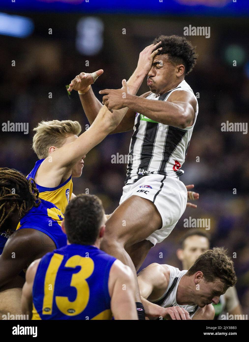 Isaac Quaynor von Collingwood beim AFL-Spiel der Runde 17 zwischen den ...