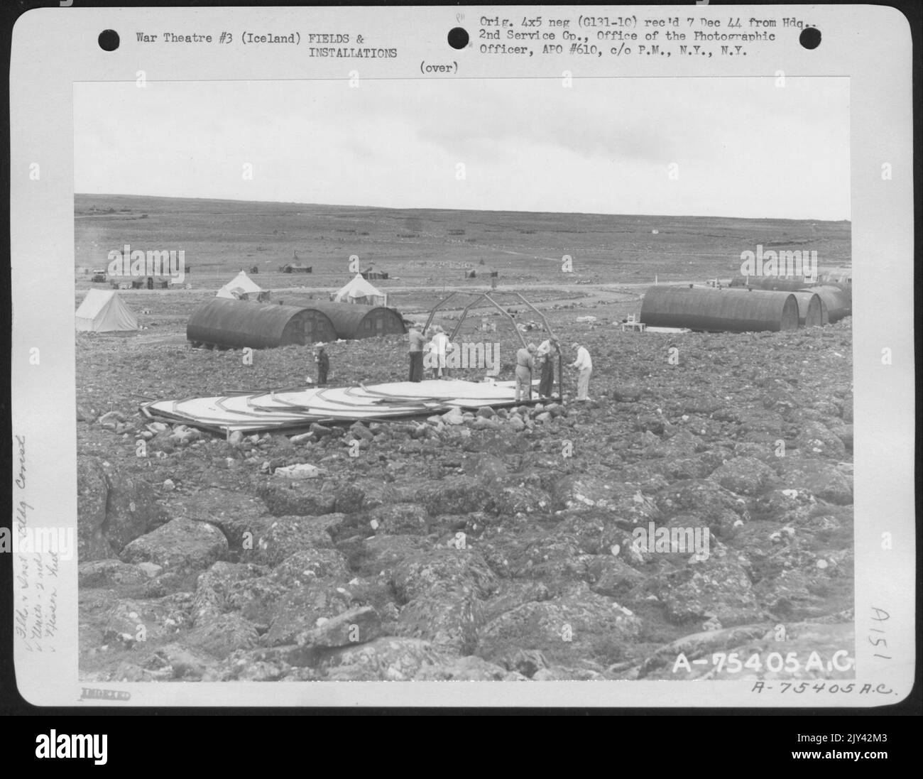 Bau Einer Nissen-Hütte der 2. Air Base Group auf Patterson Field ...