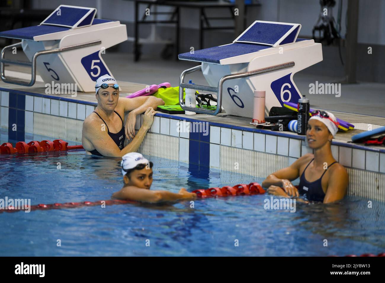 Die ehemalige Schwimmweltmeisterin Cate Campbell ruht sich am Montag ...