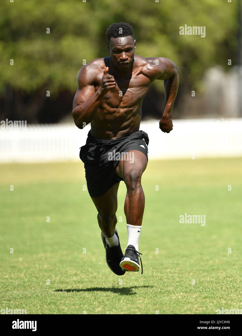 Peter Lamin, 18 Jahre alt, wird am Donnerstag, 16. April 2020, beim ...