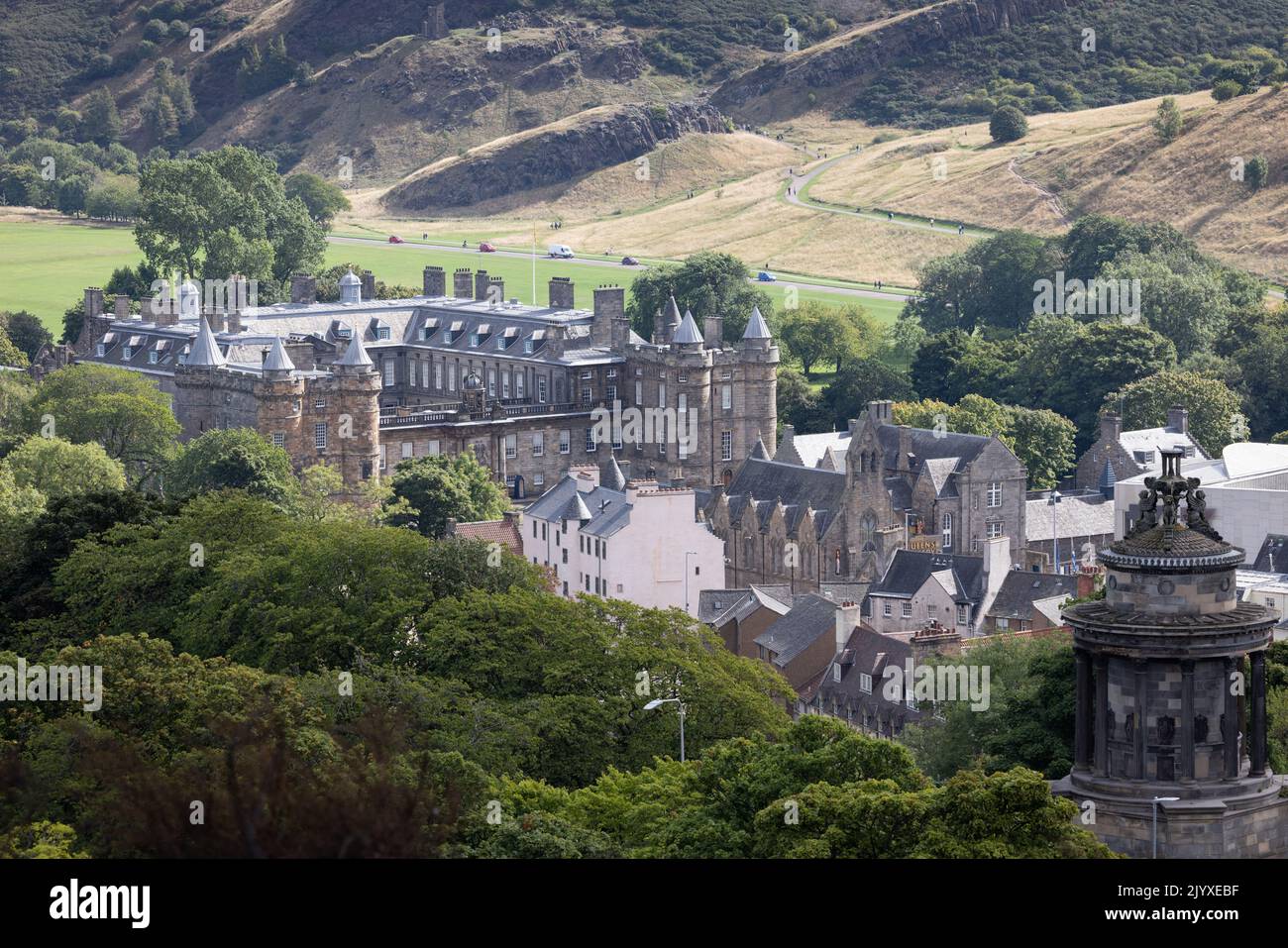 Holyrood holyroodhouse edinburgh -Fotos und -Bildmaterial in hoher ...