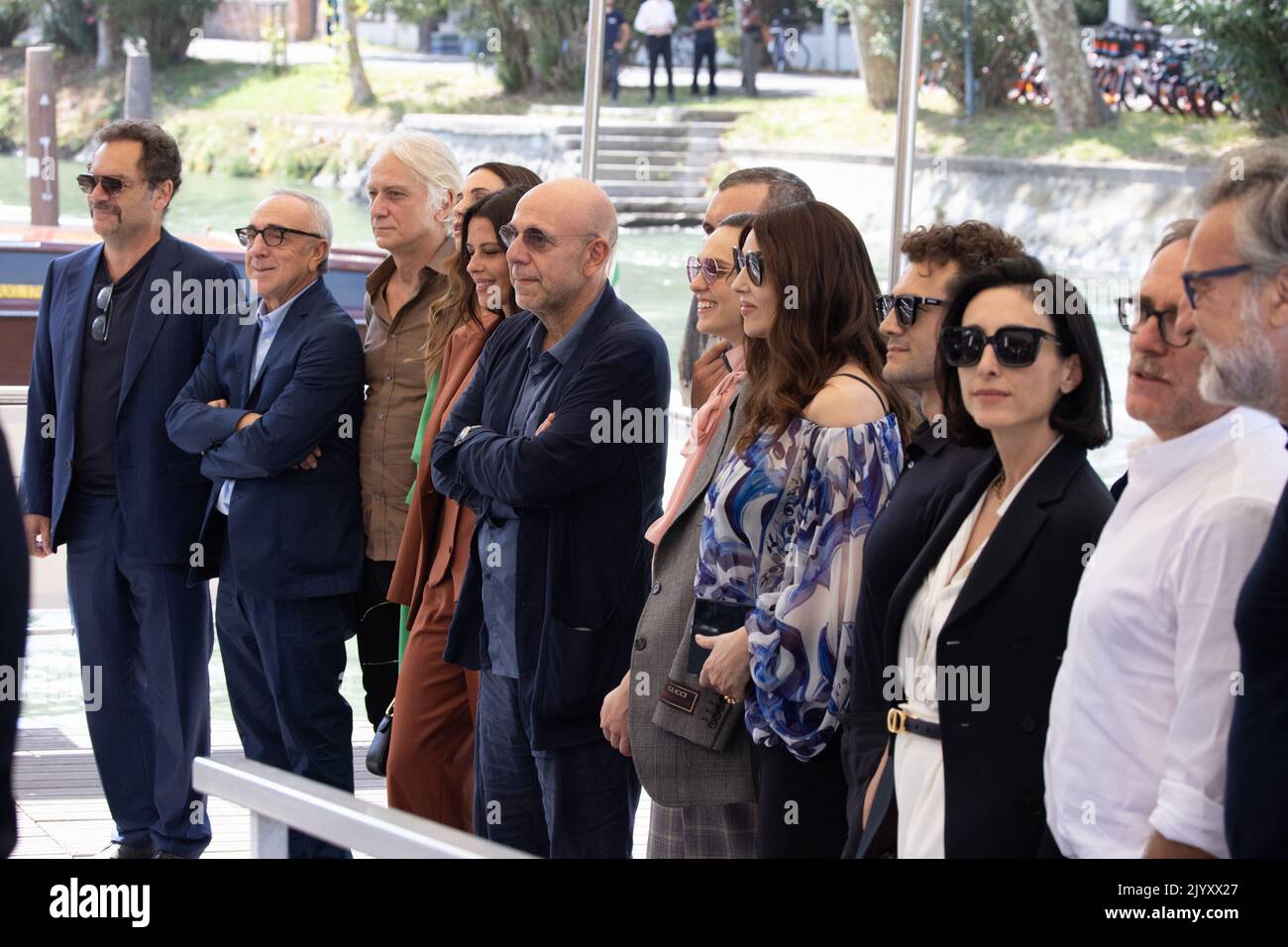Venedig, Italien. 08. September 2022, (L-R) Diego Ribon, Silvio Orlando ...