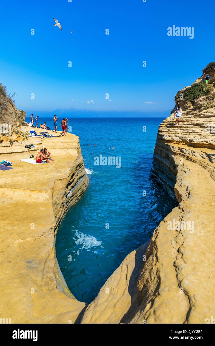 Berühmter Canal D'amour in Sidari, Insel Korfu, Griechenland. Berühmter ...