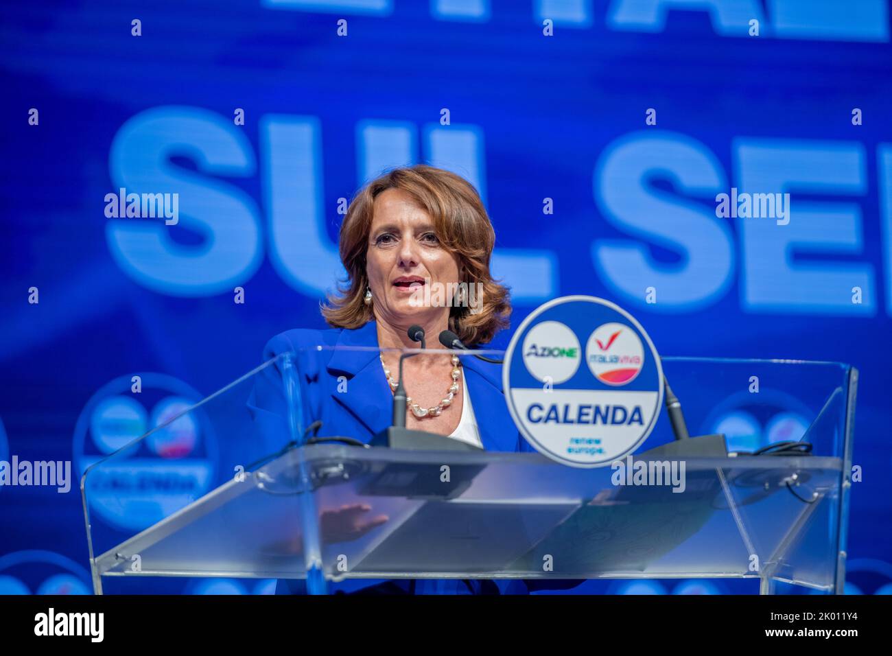 Ministerin elena bonetti -Fotos und -Bildmaterial in hoher Auflösung ...
