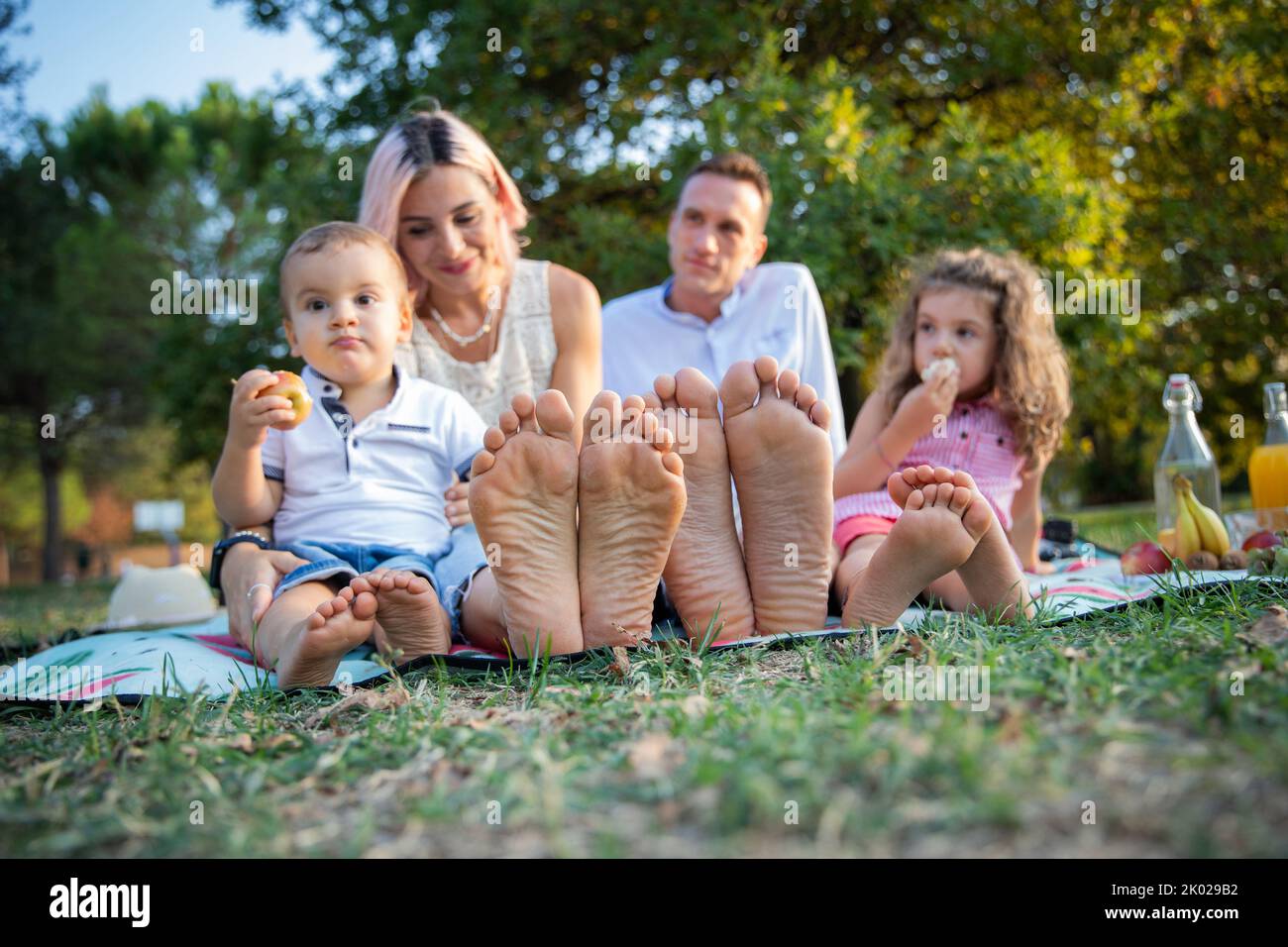 Soles feet -Fotos und -Bildmaterial in hoher Auflösung – Alamy