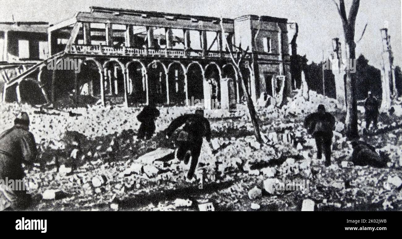 Schlacht von kiew weltkrieg -Fotos und -Bildmaterial in hoher Auflösung ...