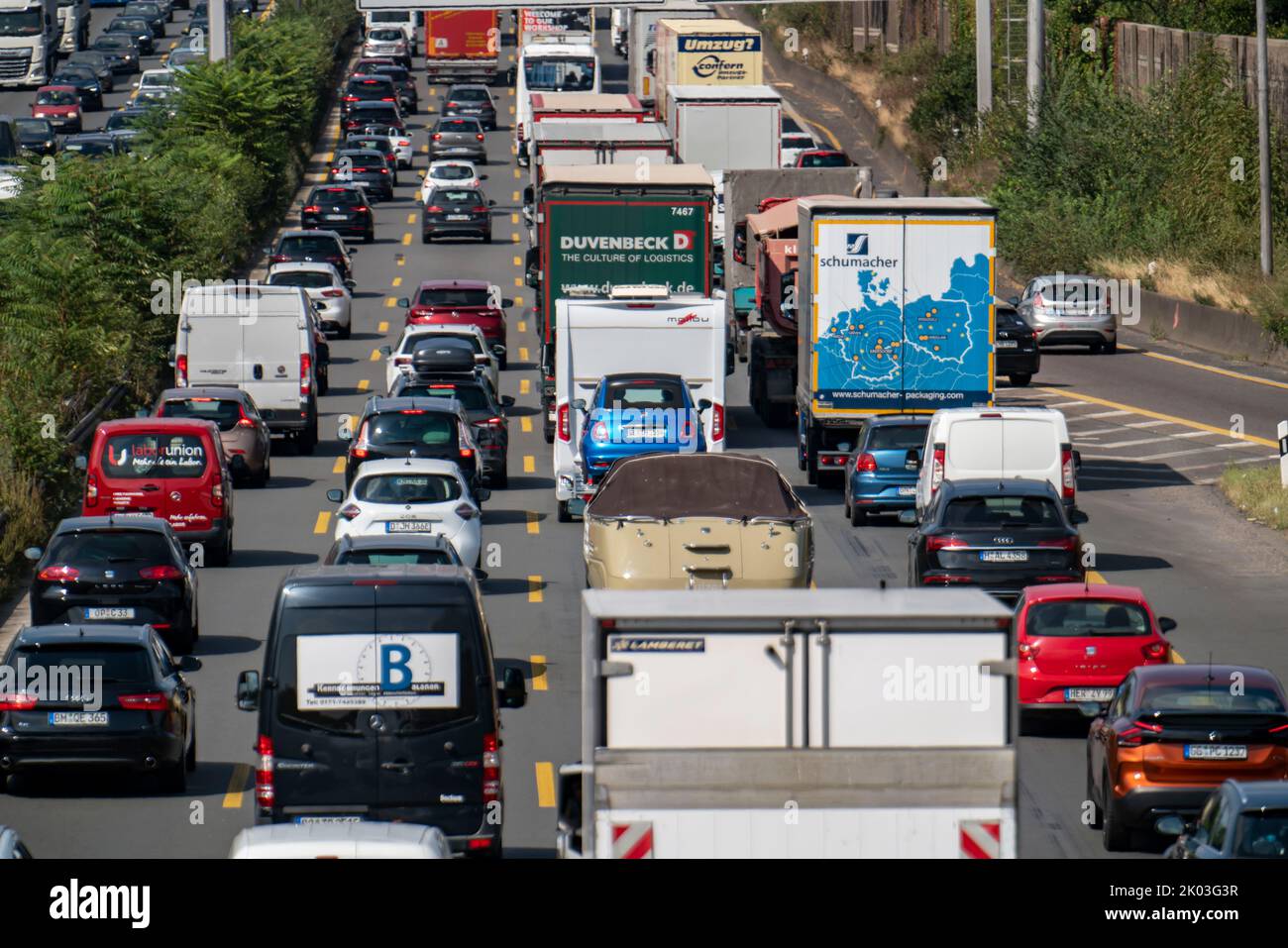 Variable road signs -Fotos und -Bildmaterial in hoher Auflösung – Alamy