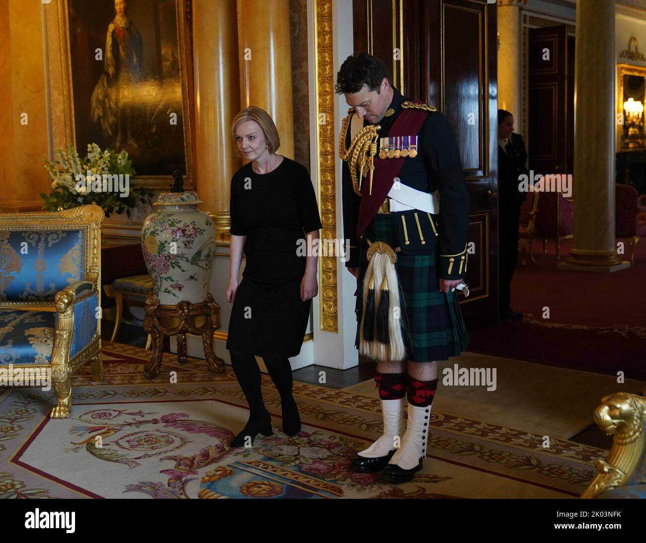 Nach dem Tod von Königin Elizabeth II am Donnerstag schwurzende ...