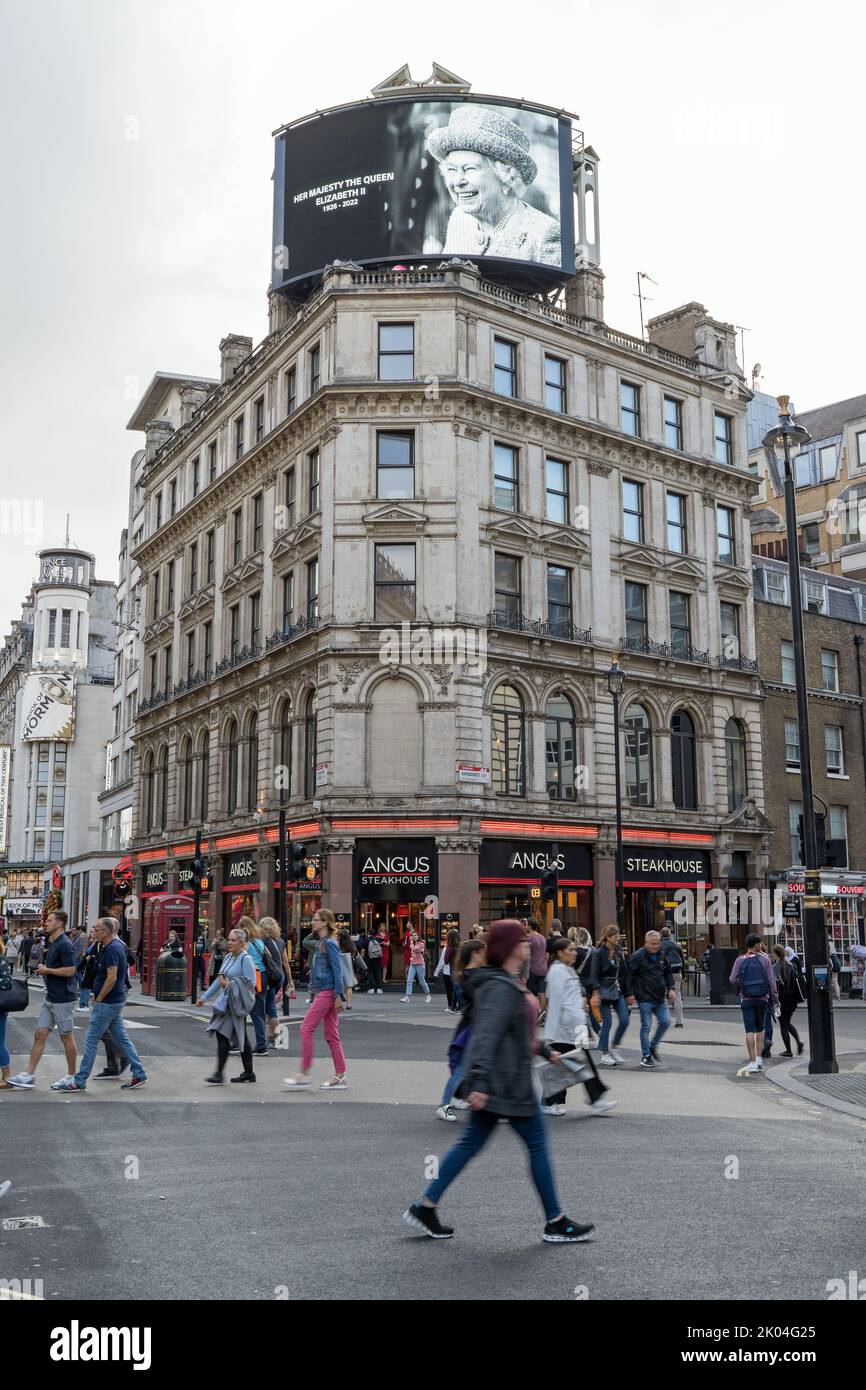 Piccadilly im jahr 2022 -Fotos und -Bildmaterial in hoher Auflösung – Alamy