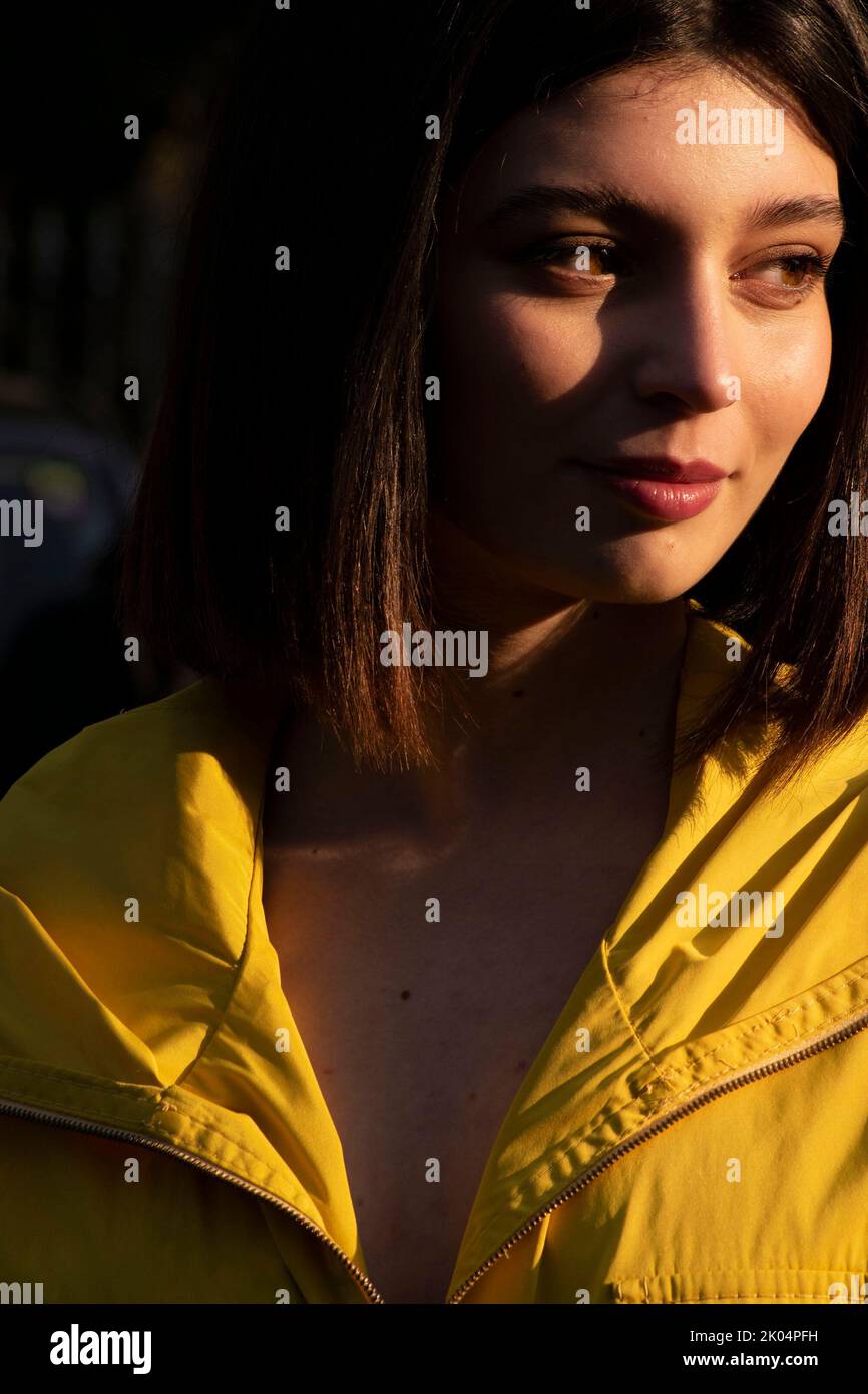 Fashion week 2022 -Fotos und -Bildmaterial in hoher Auflösung – Alamy