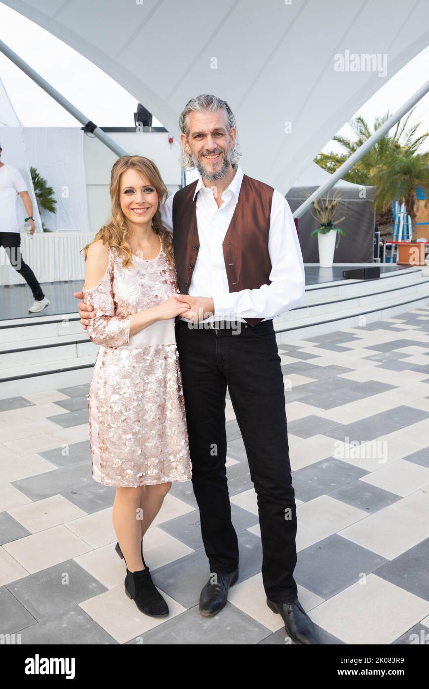 Alma Rehberg und Cyrus Rahbar bei der Fotoprobe zum Theaterstück ...